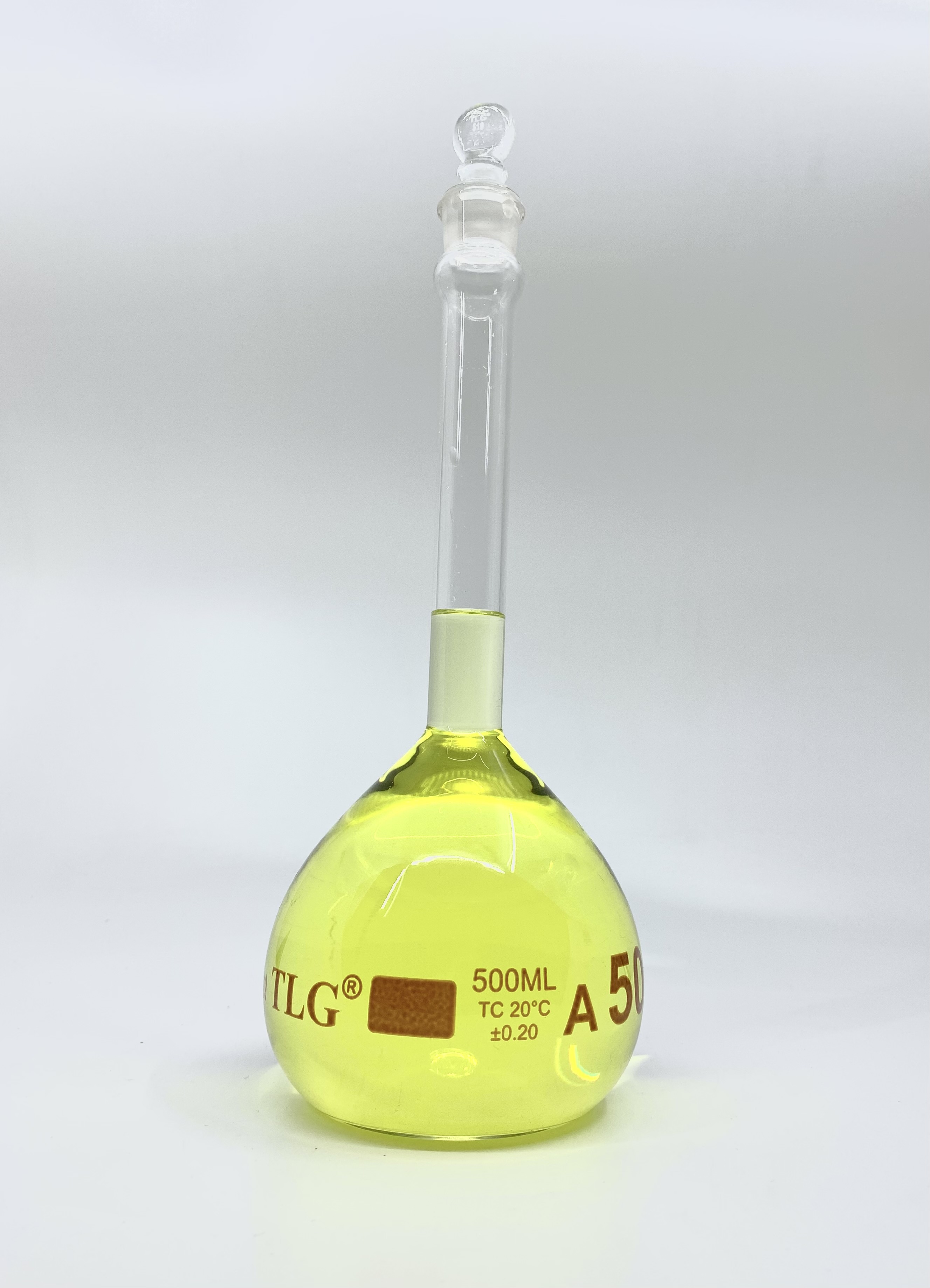 Buy Online – Volumetric Flask, 500mL, Serialized and Certified, Heavy ...