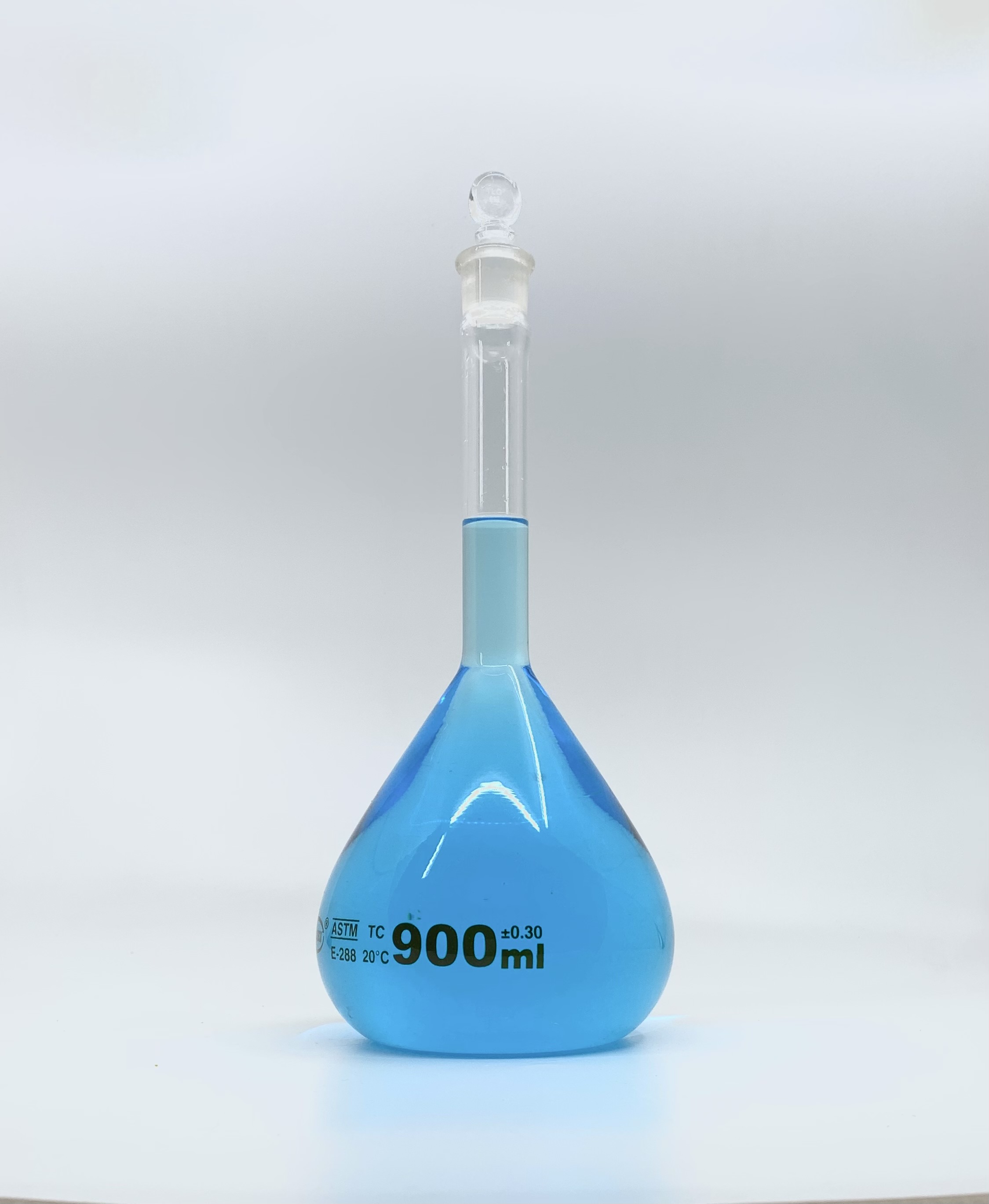 Buy Online – Volumetric Flask, 900mL, Serialized and Certified, Heavy ...