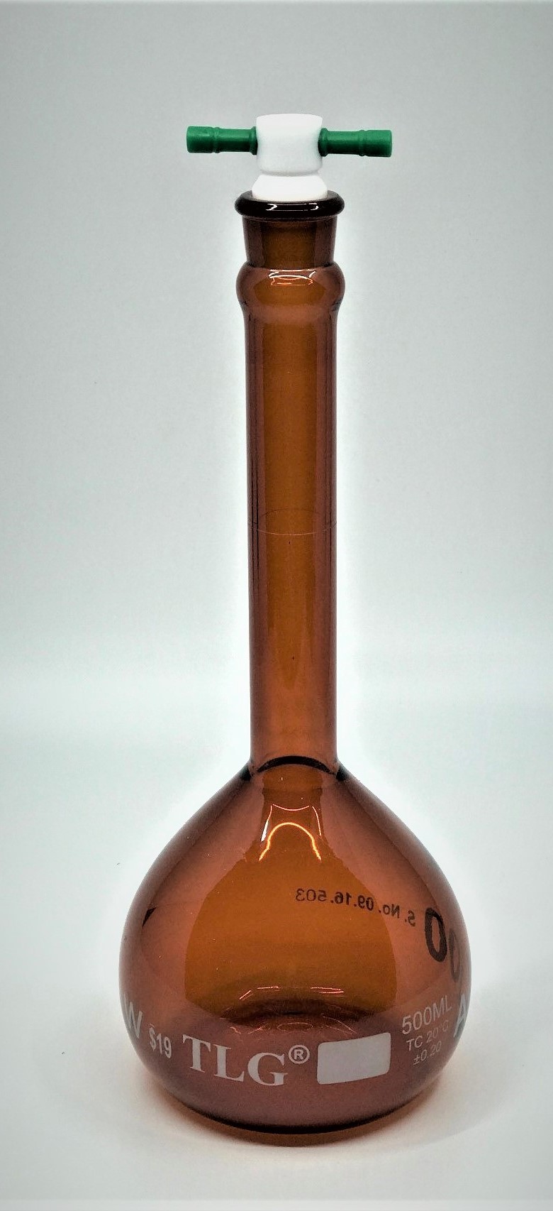 Buy Online – Serialized and Certified Volumetric Flask, Low Actinic ...