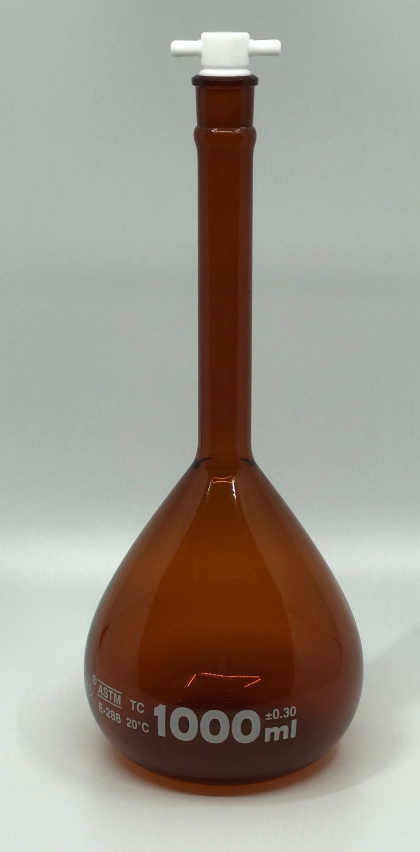 Buy Online – Serialized and Certified Volumetric Flask, Low Actinic ...